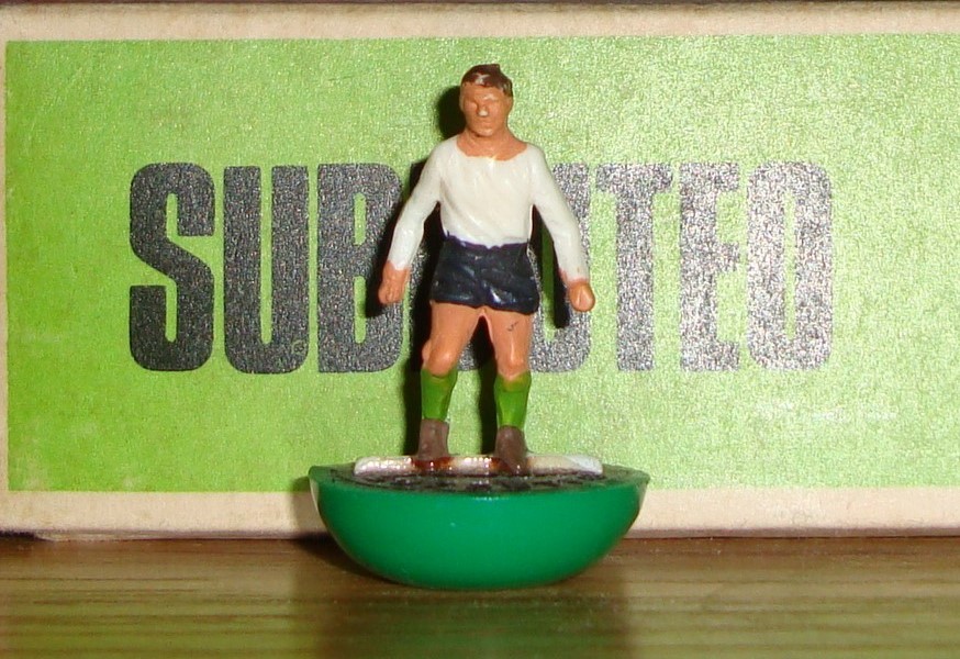 Subbuteo Heavyweight 1 x Spare Player Ref.65 United Kingdom ~ 1970-77 ...