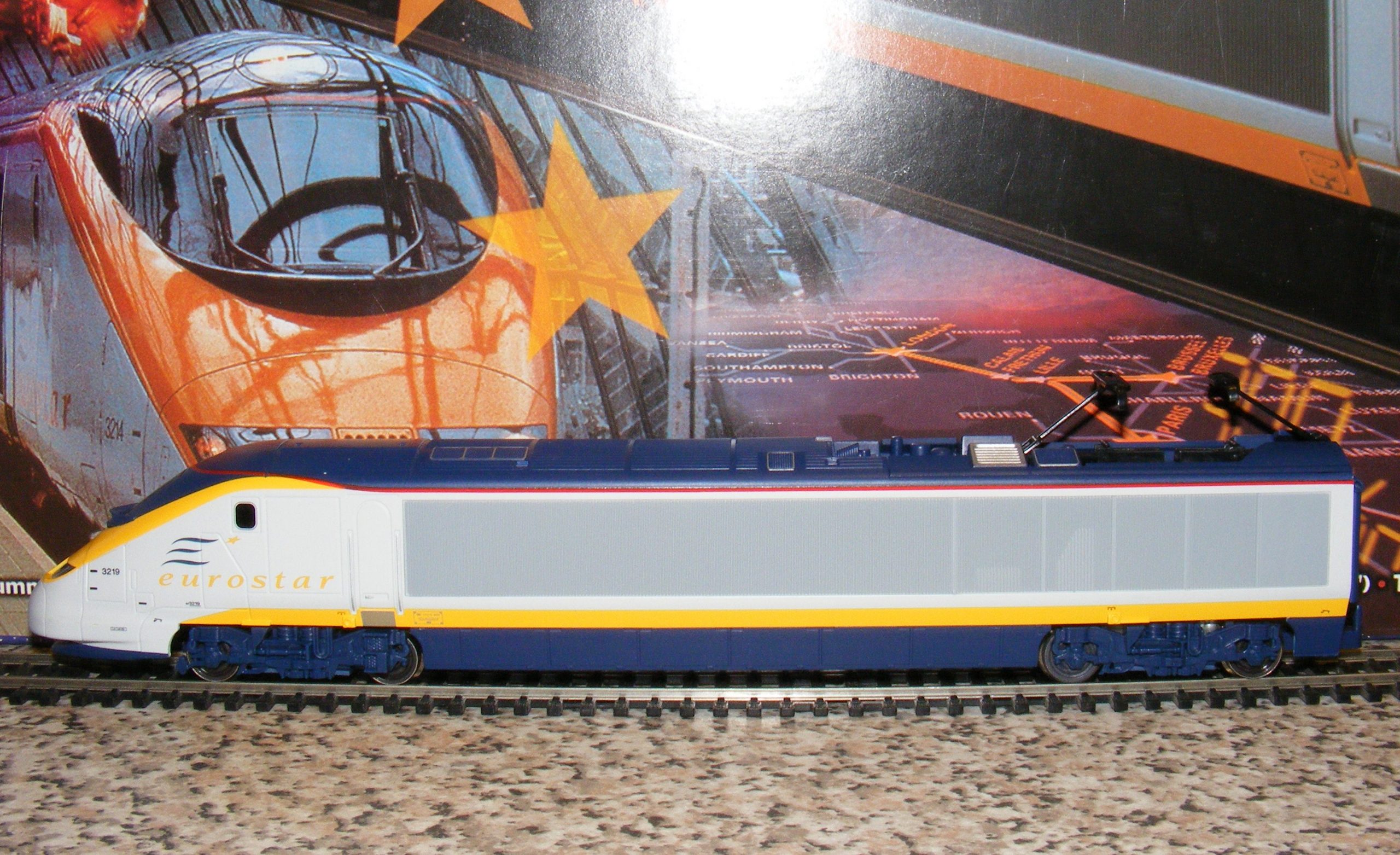 Hornby Eurostar POWER Locomotive - Yesterdays Toys