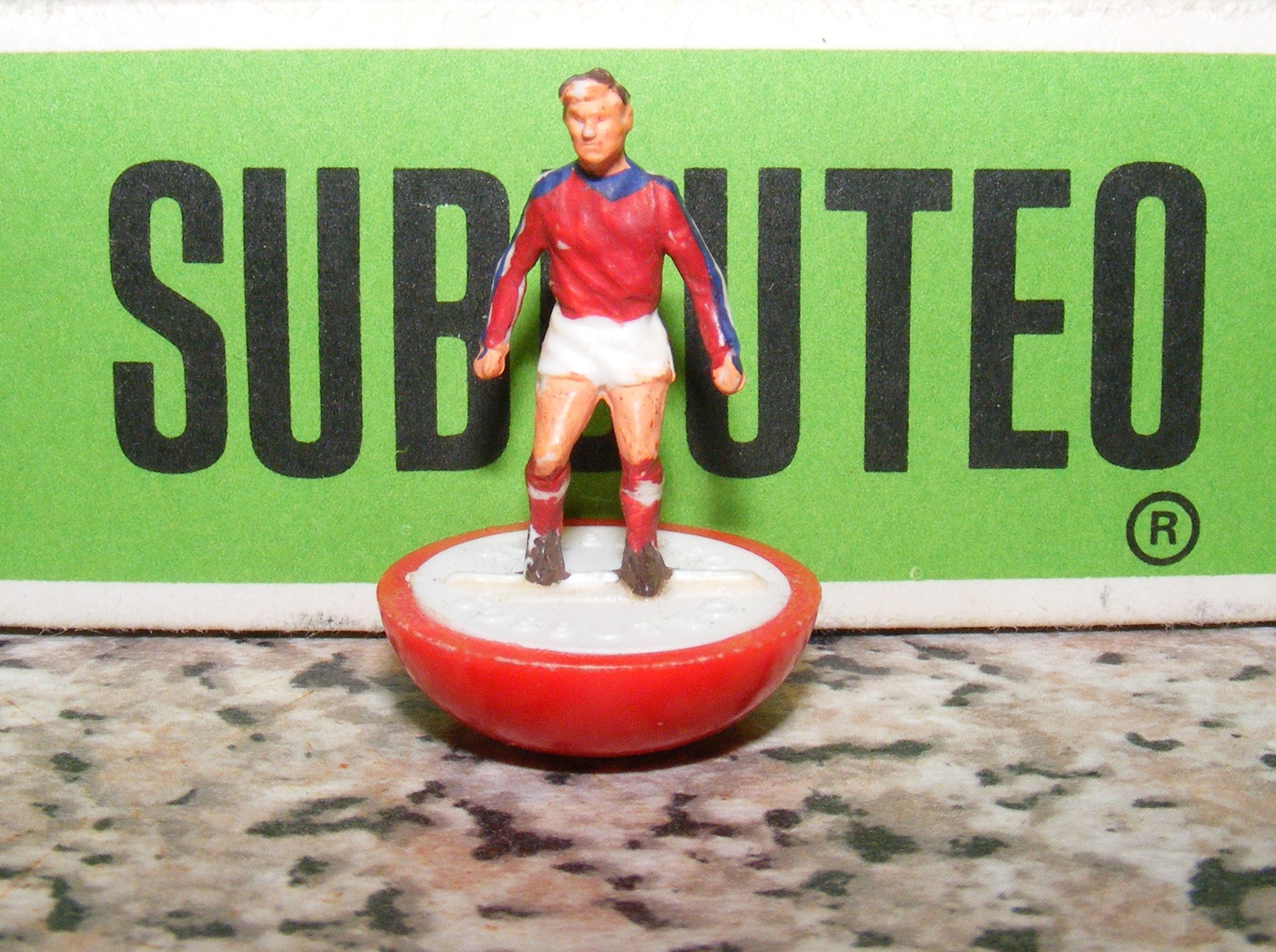 Subbuteo Heavyweight 1 x Spare Player Ref.321 England 2nd ~ 1977-80 ...