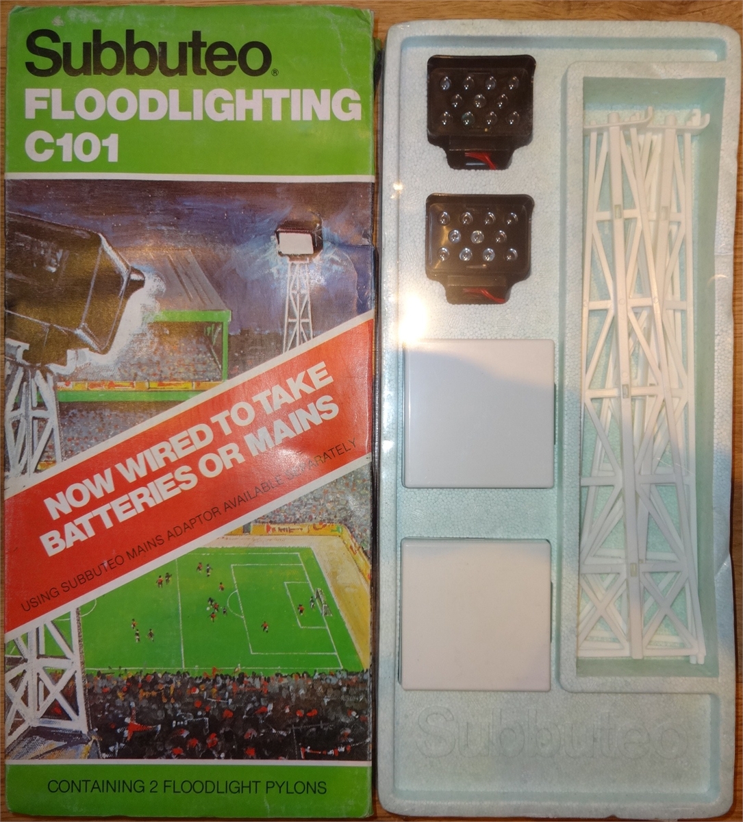 Subbuteo Ref.C101 2 x Floodlights ~ Early 1980's ~ Unused - Yesterdays Toys