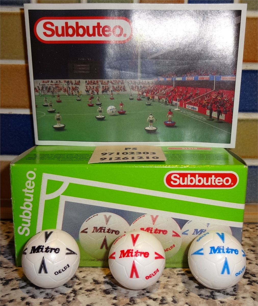 Subbuteo Ref.61210 3 x Mitre Delta Balls ~ Early 1990's / Ex-Shop Stock ...