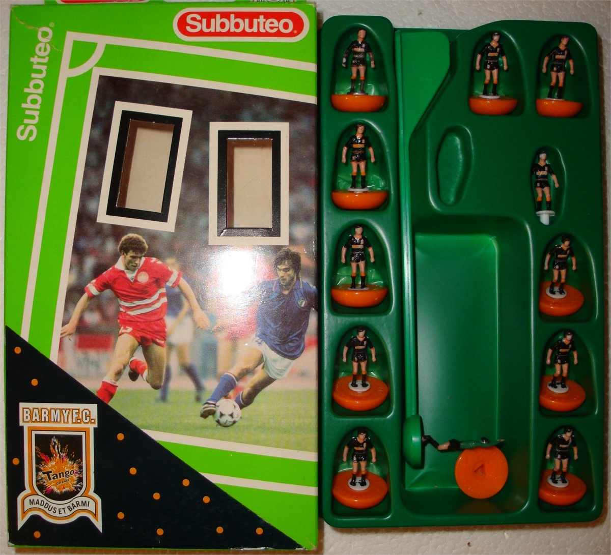 Subbuteo Lightweight Team Ref.Tango Barmy F.C. ~ 1998 - Yesterdays Toys