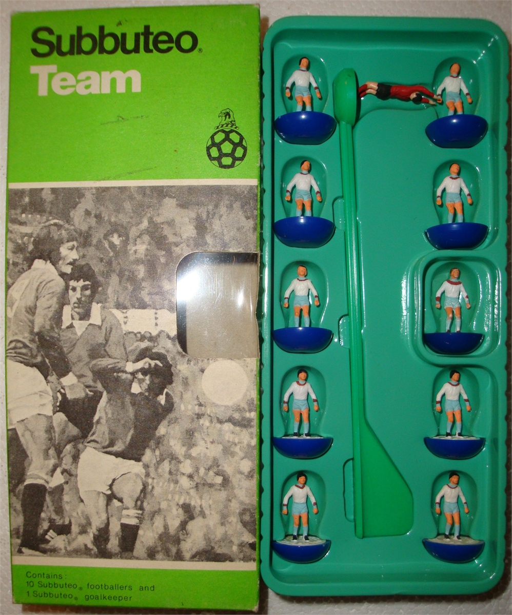 Subbuteo Lightweight H/P Team Ref.327 West Ham 2nd ~ 1980 - Yesterdays Toys