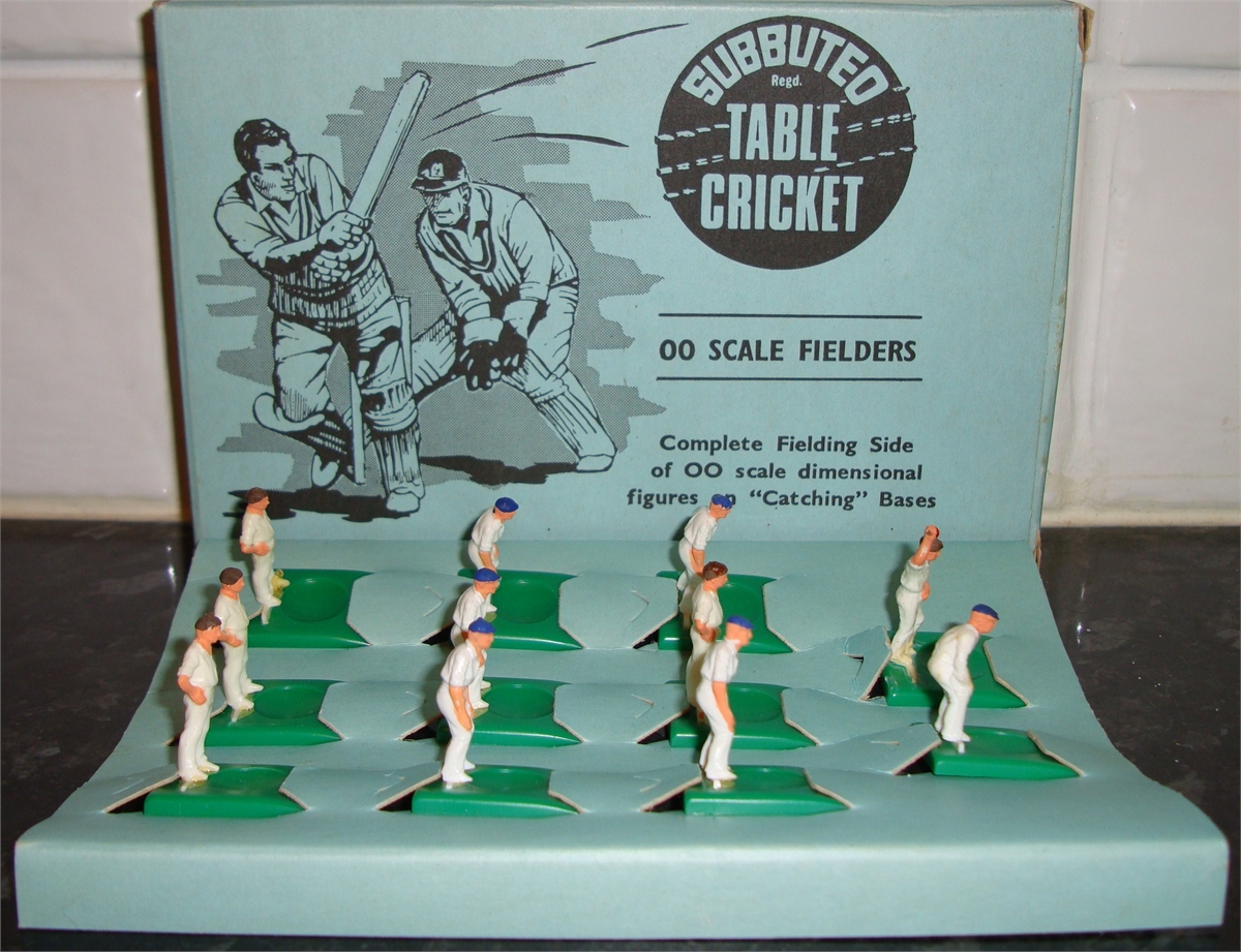 Subbuteo Ref.TC-A 'OO' Scale Cricket Fielding Side England ~ Mid 1970's ...