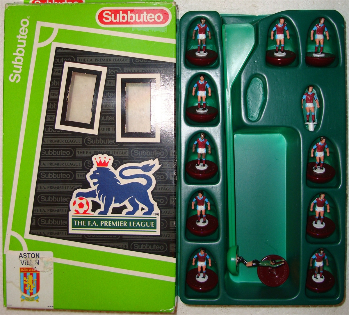 Subbuteo Premier League Team Ref.63776 Aston Villa #2~ 1996 (Hasbro ...