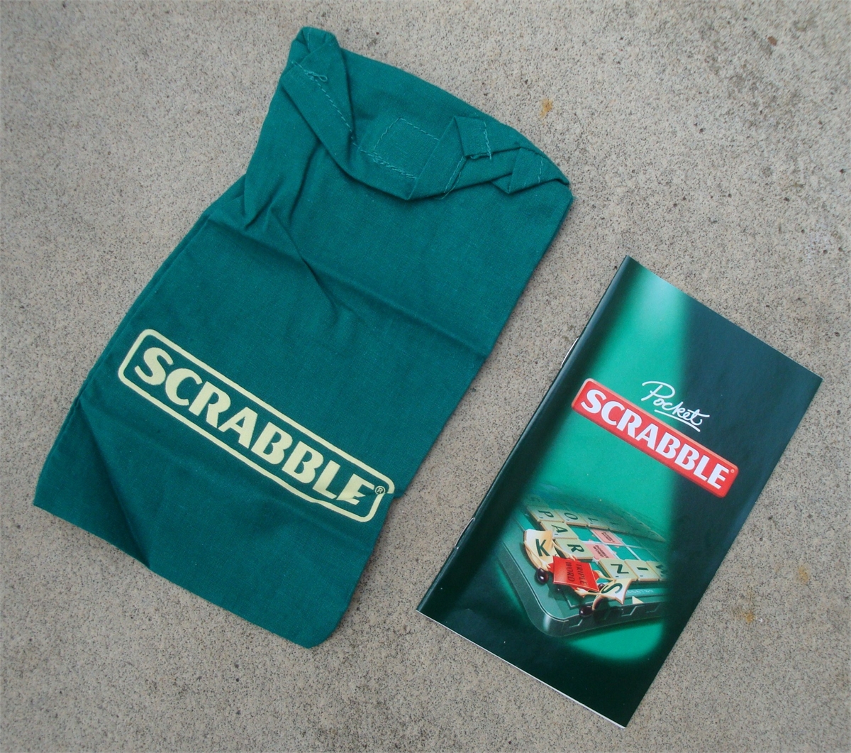 Mattel Magnetic Pocket Scrabble ~ 2001 - Yesterdays Toys