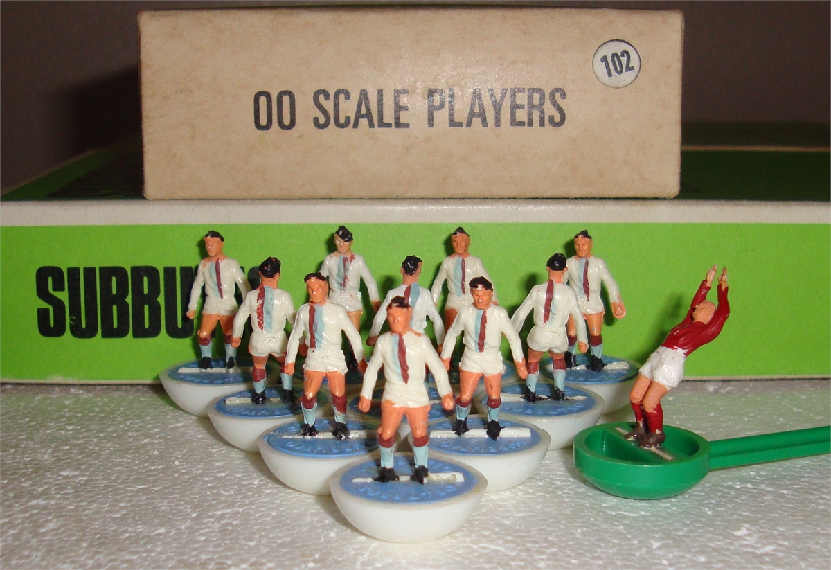 Subbuteo Heavyweight Team Ref.102 Crystal Palace (white outer / pale ...