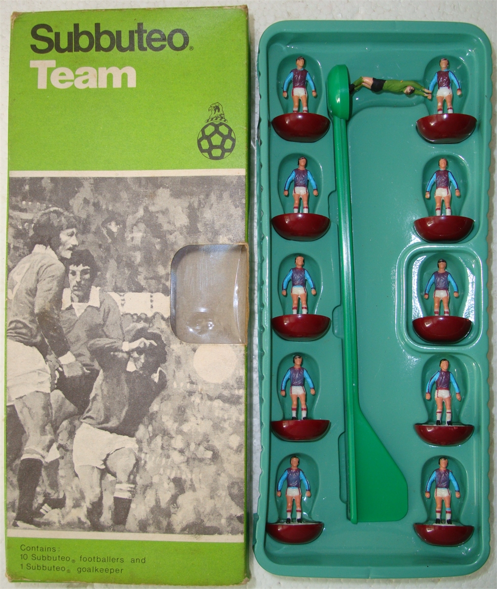 Subbuteo Lightweight Team Ref.355 West Ham ~ 1981-83 - Yesterdays Toys