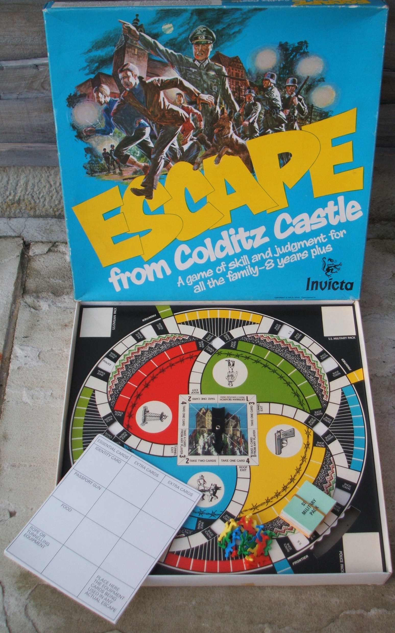 Invicta Games Escape From Colditz Castle - Yesterdays Toys