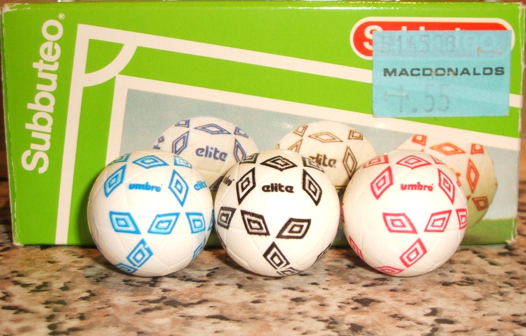Subbuteo Ref.61223 3 x Early 1990's Umbro Elite Balls - Yesterdays Toys