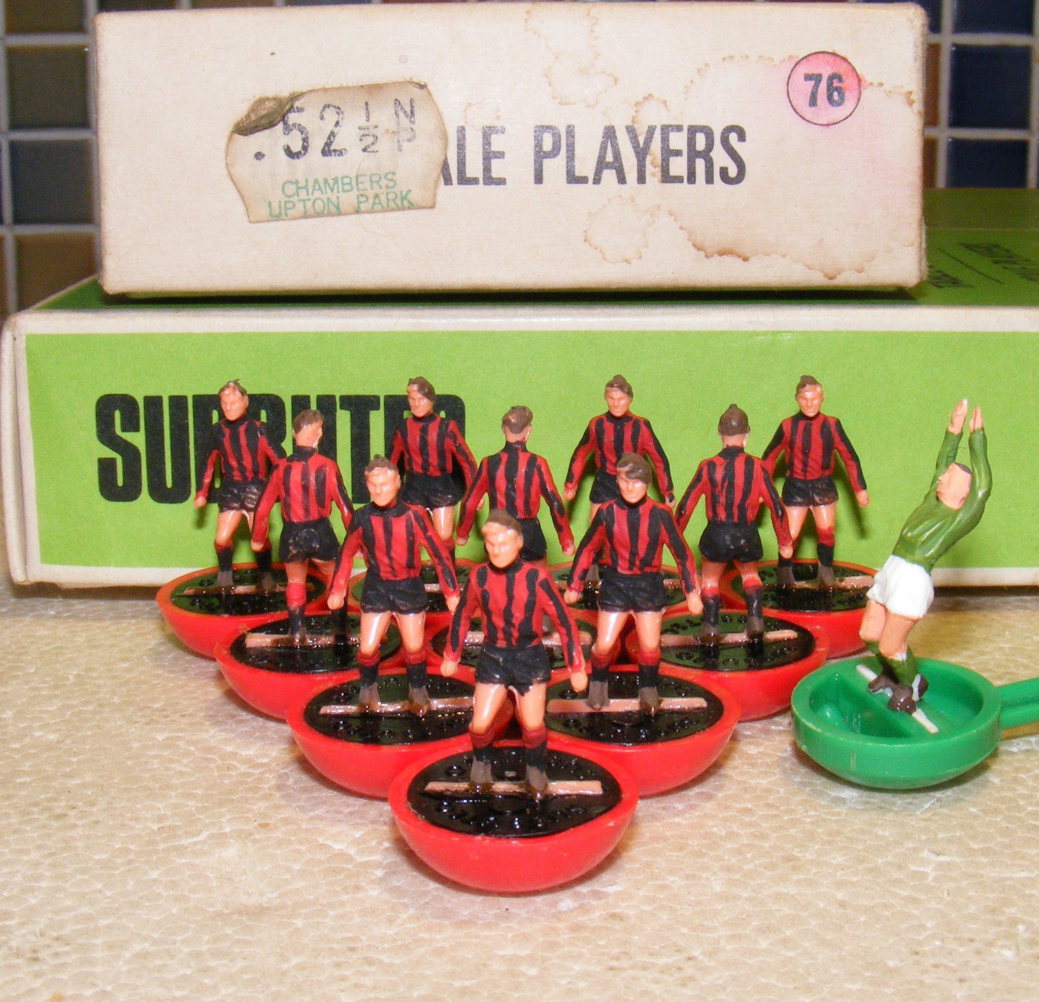 Subbuteo Heavyweight Team Ref.76 Bounemouth / Man City 2nd - Yesterdays ...
