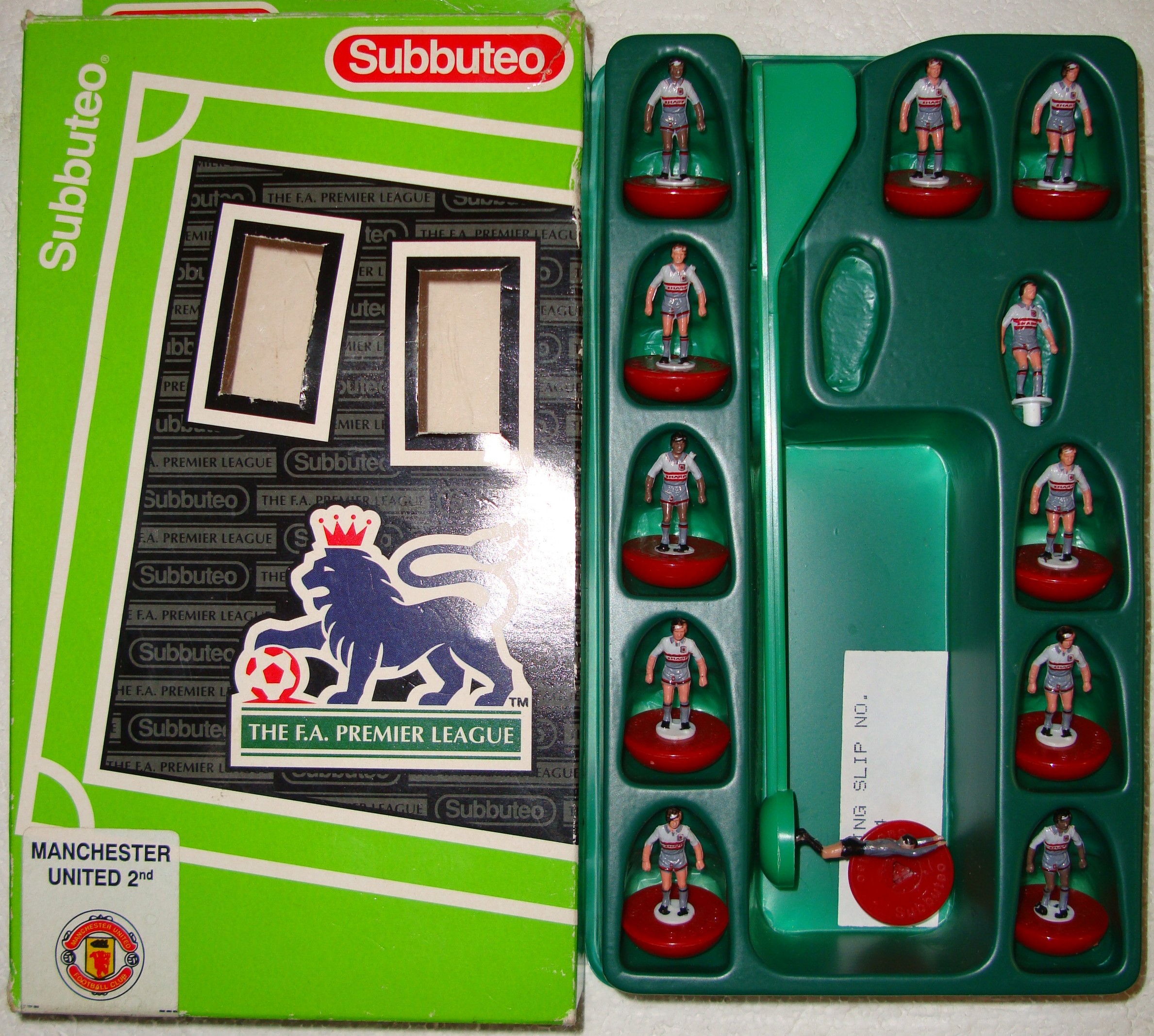 Subbuteo Premier League Team Ref.63771 Manchester United 2nd kit ~ 1996 ...