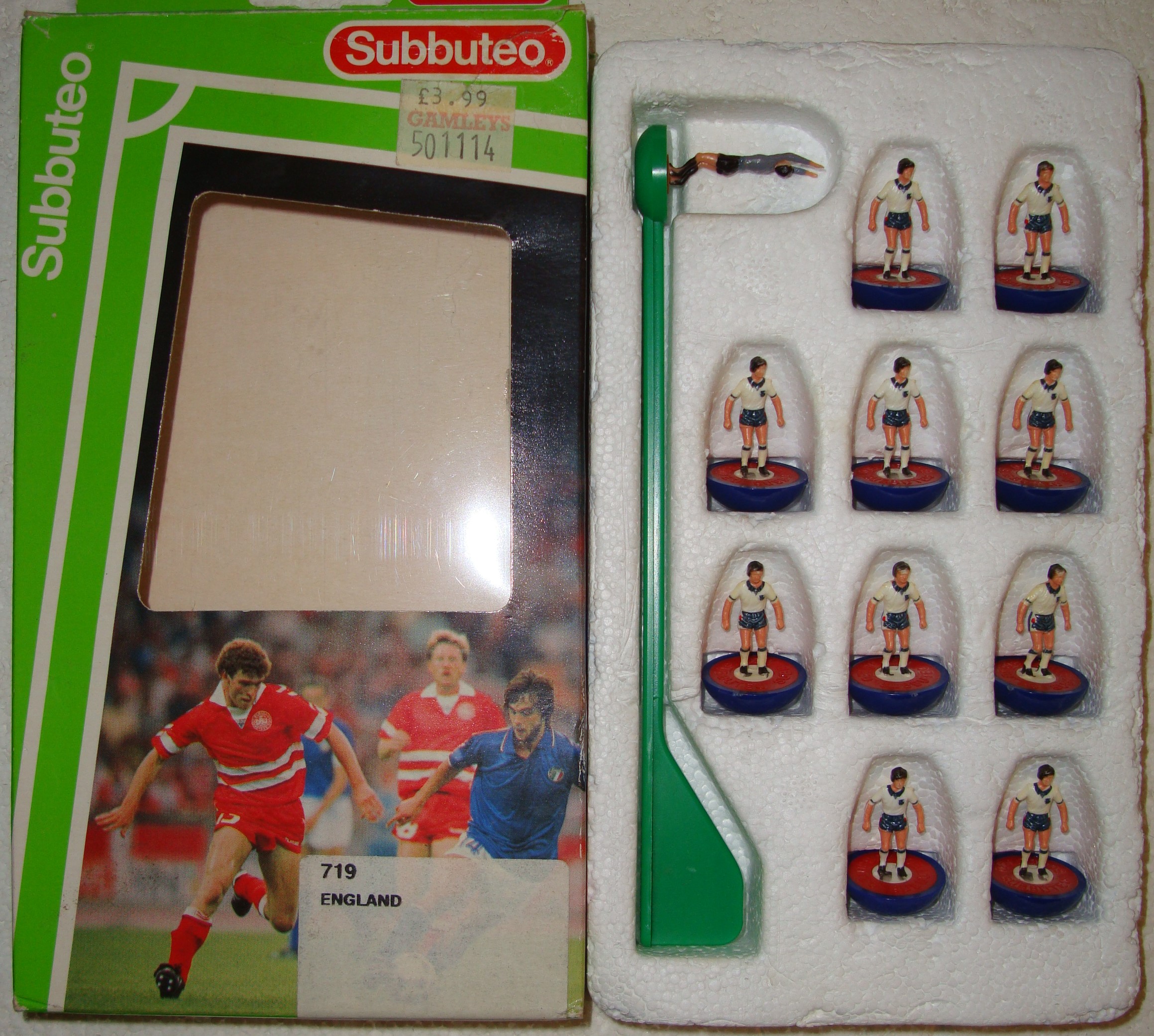 Subbuteo Lightweight Team Ref.719 England ~ 1991-92 - Yesterdays Toys