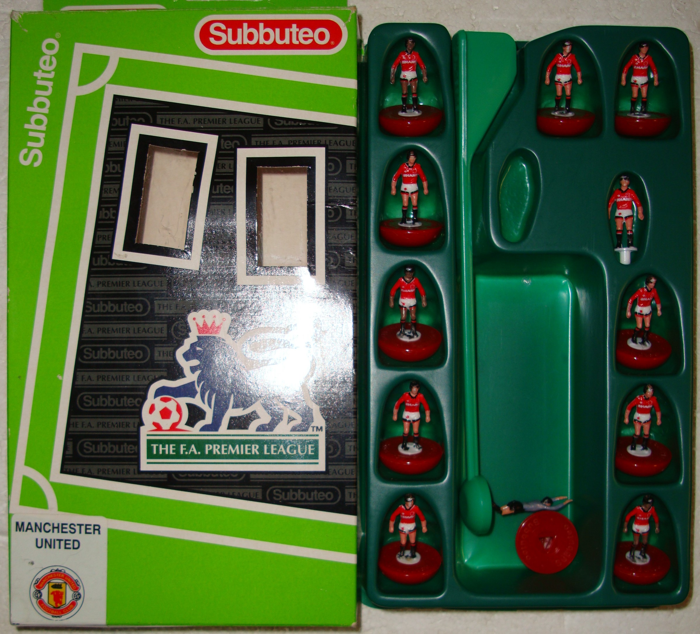 Subbuteo Premier League Team Ref.63770 Manchester United ~ 1995 'Sharp ...