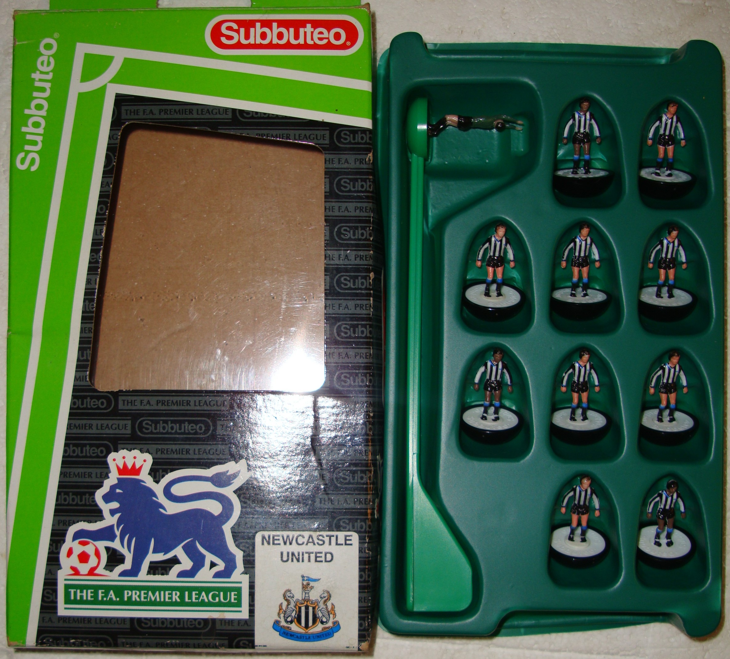 Subbuteo Premier League Team Ref.63727 Newcastle ~ 1994-95 - Yesterdays ...
