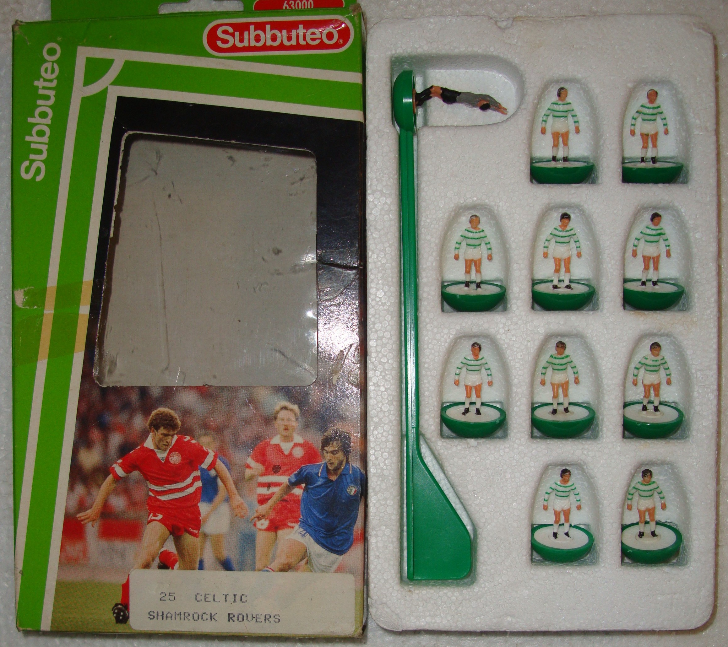 Subbuteo Lightweight Team Ref.25 Celtic / Shamrock Rovers ~ Early 1990 ...