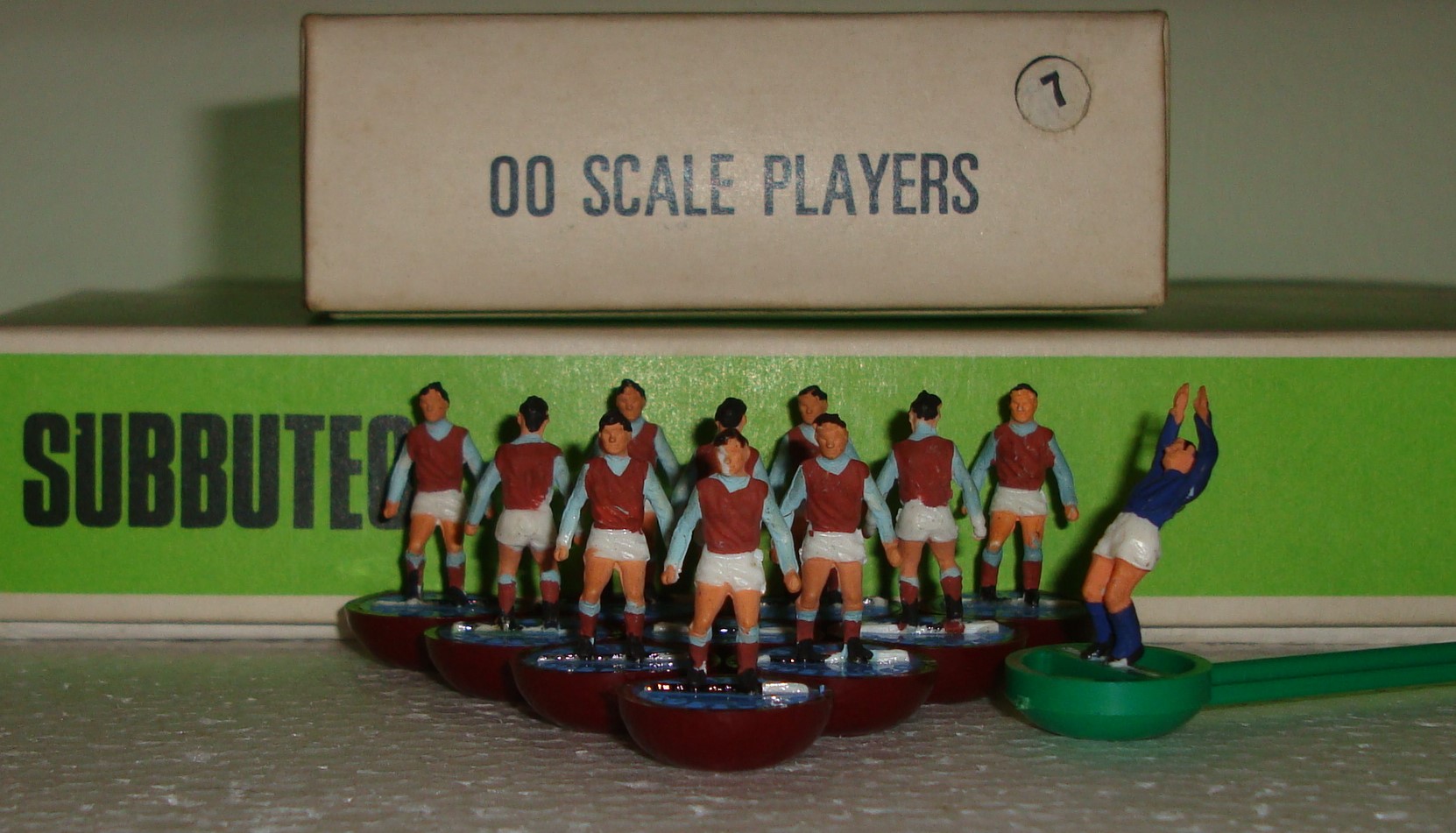 Subbuteo Heavyweight Team Ref.7 West Ham ~ Early / Mid 1970's ...