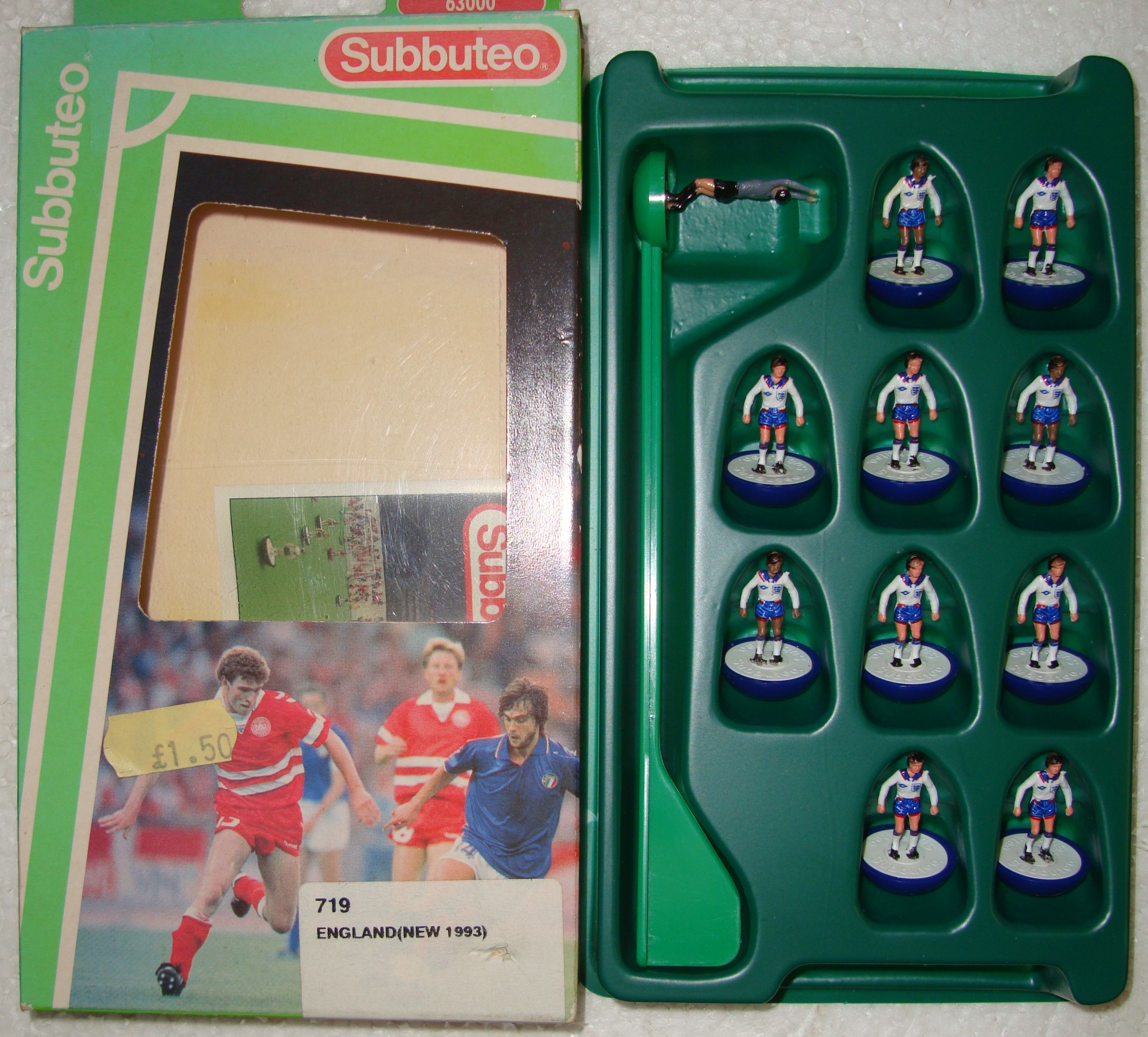 Subbuteo Lightweight Team Ref.719 England New ~ 1993 - Yesterdays Toys
