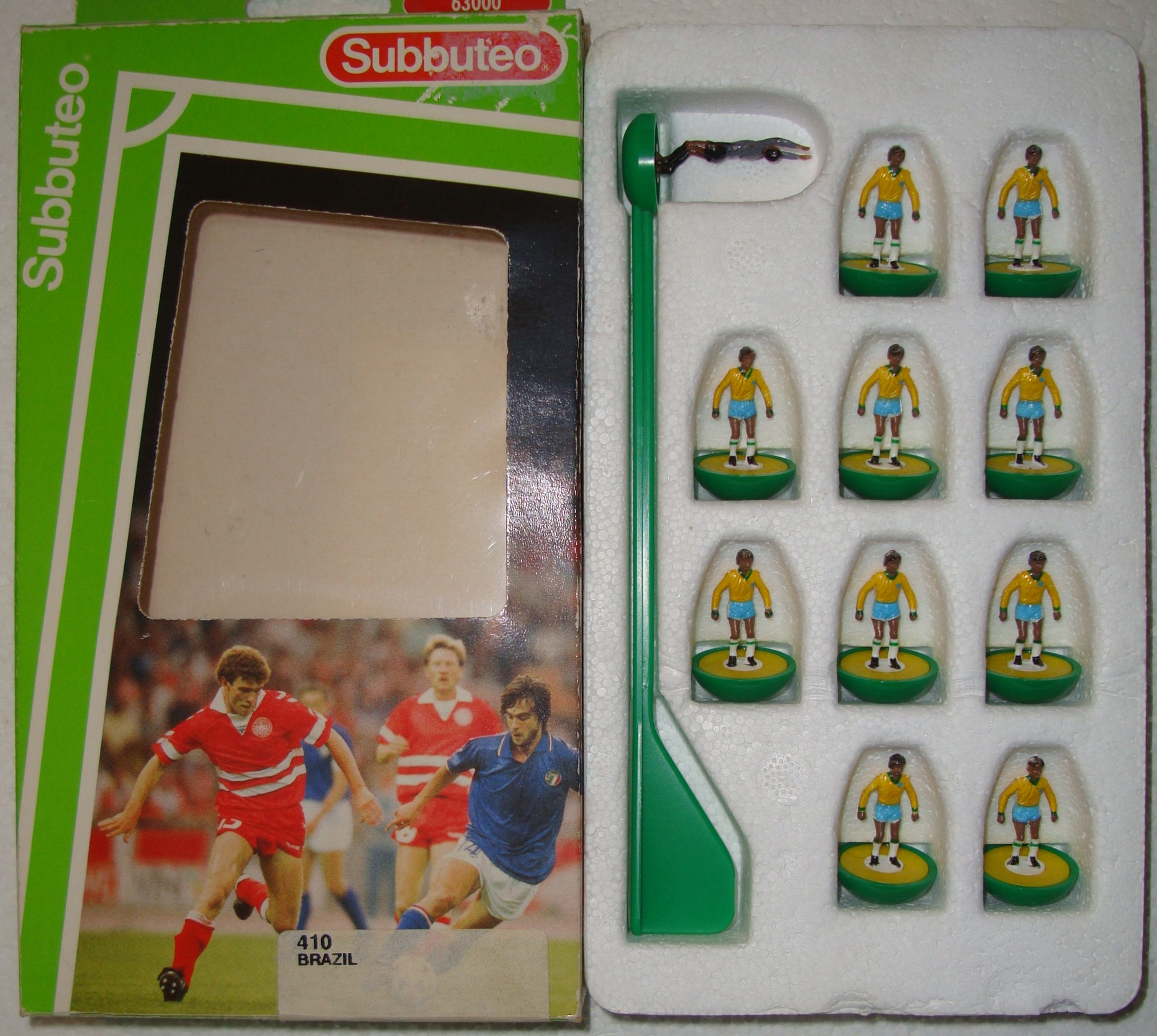 Subbuteo Lightweight Team Ref.410 Brazil ~ Early 1990's - Yesterdays Toys
